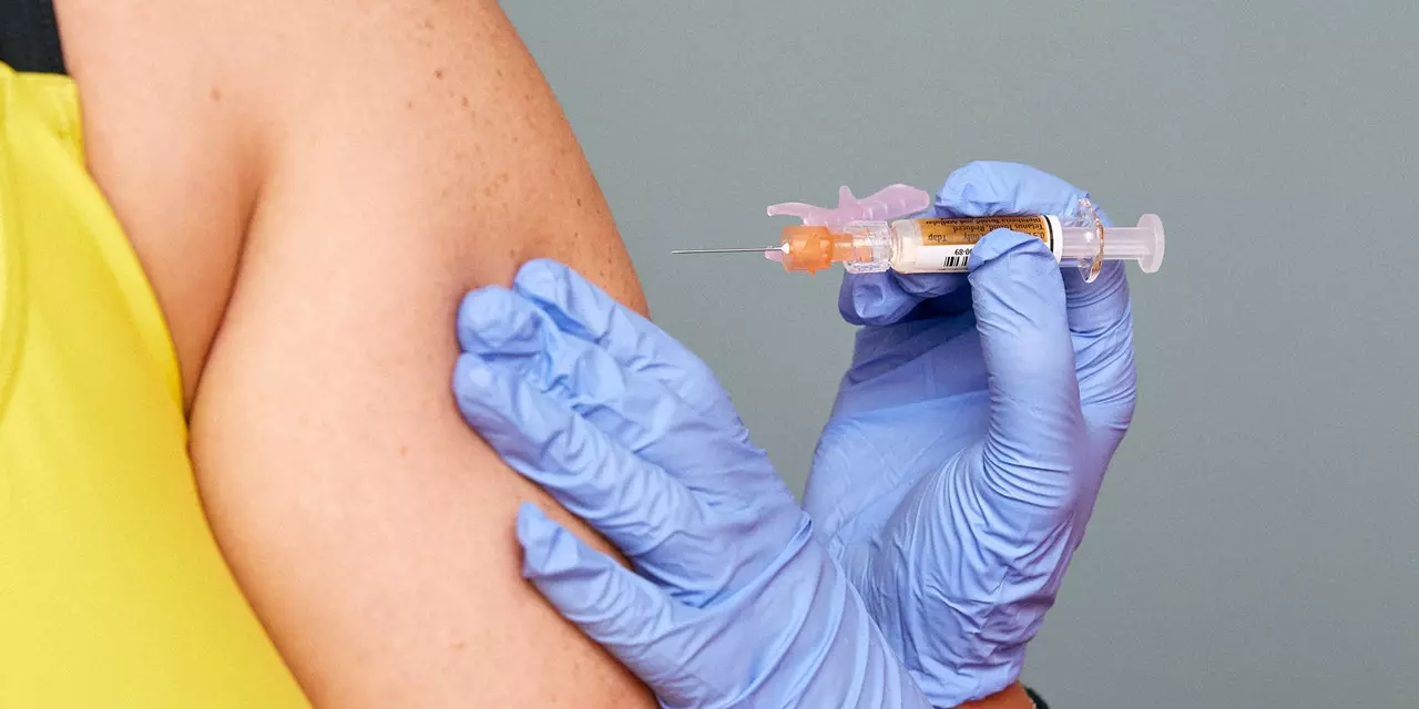FDA толькі што ўхваліла чарговую вакцыну супраць COVID-19