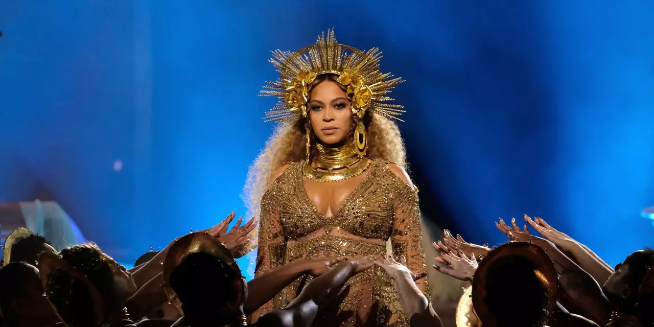 Beyoncé abụghịzi onye isi akụkọ Coachella 2017