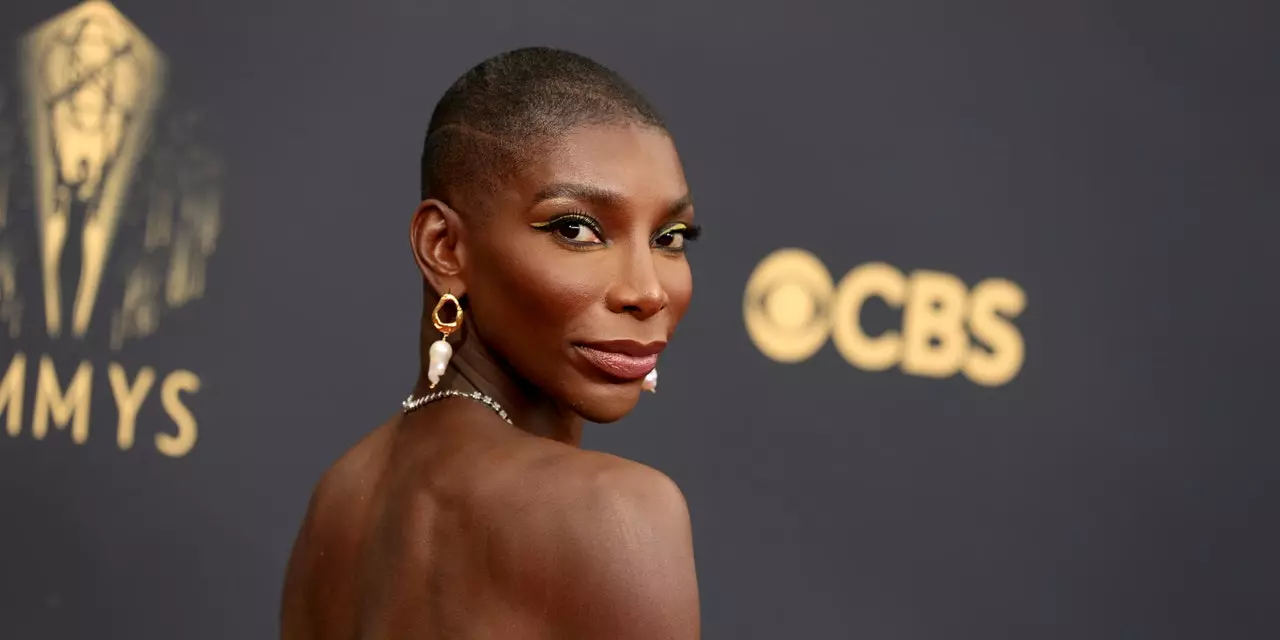 וואַך Michaela Coel אָפּגעבן איר ווייַזן צו סעקסואַל אַטאַקע סערווייווערז אין אַ שטאַרק עמי ס רעדע