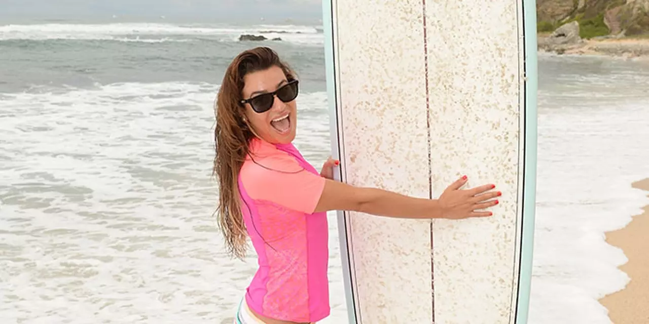 Muốn có thân hình trên bãi biển như Lea Michele? 3 bước này sẽ giúp bạn bắt đầu