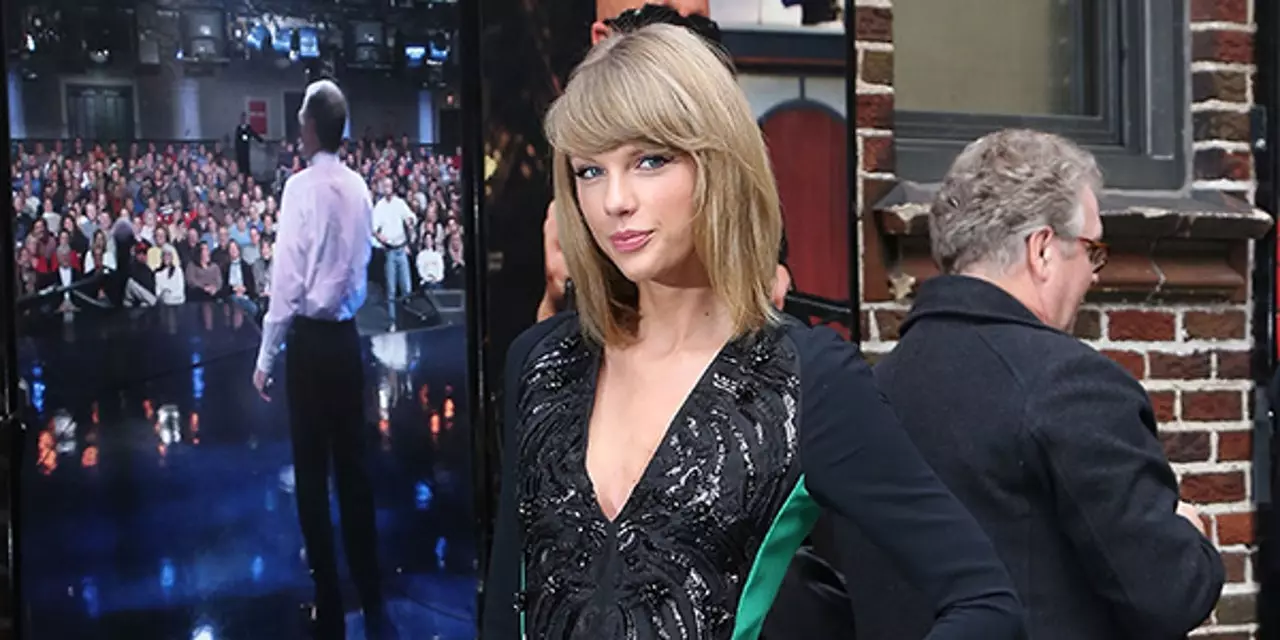 Symud Nesaf Taylor Swift: Awdur?