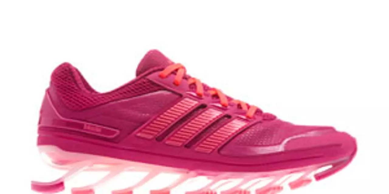 Новите чевли за трчање Adidas Springblade се како ништо што досега не сте ги виделе